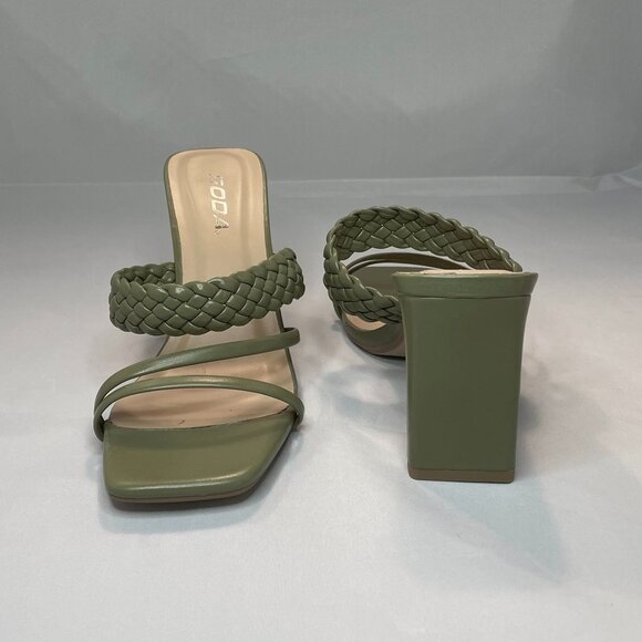 Soda | Shoes | Soda Sandal Heels Size 7 Green Open Toe Rectangle Heel ...